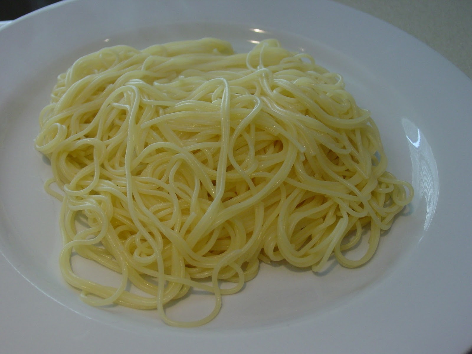 The Dirty Floor: Garlic Bolognese Ghetti