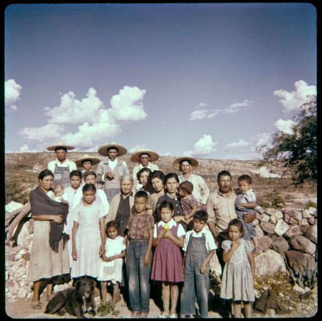 Everyday Life of Mexico City in 1957 Through Amazing Color Photos ...