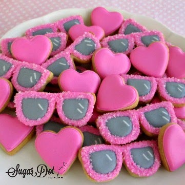 These little cuties were made for a teachers' retreat. Mini hearts and ...