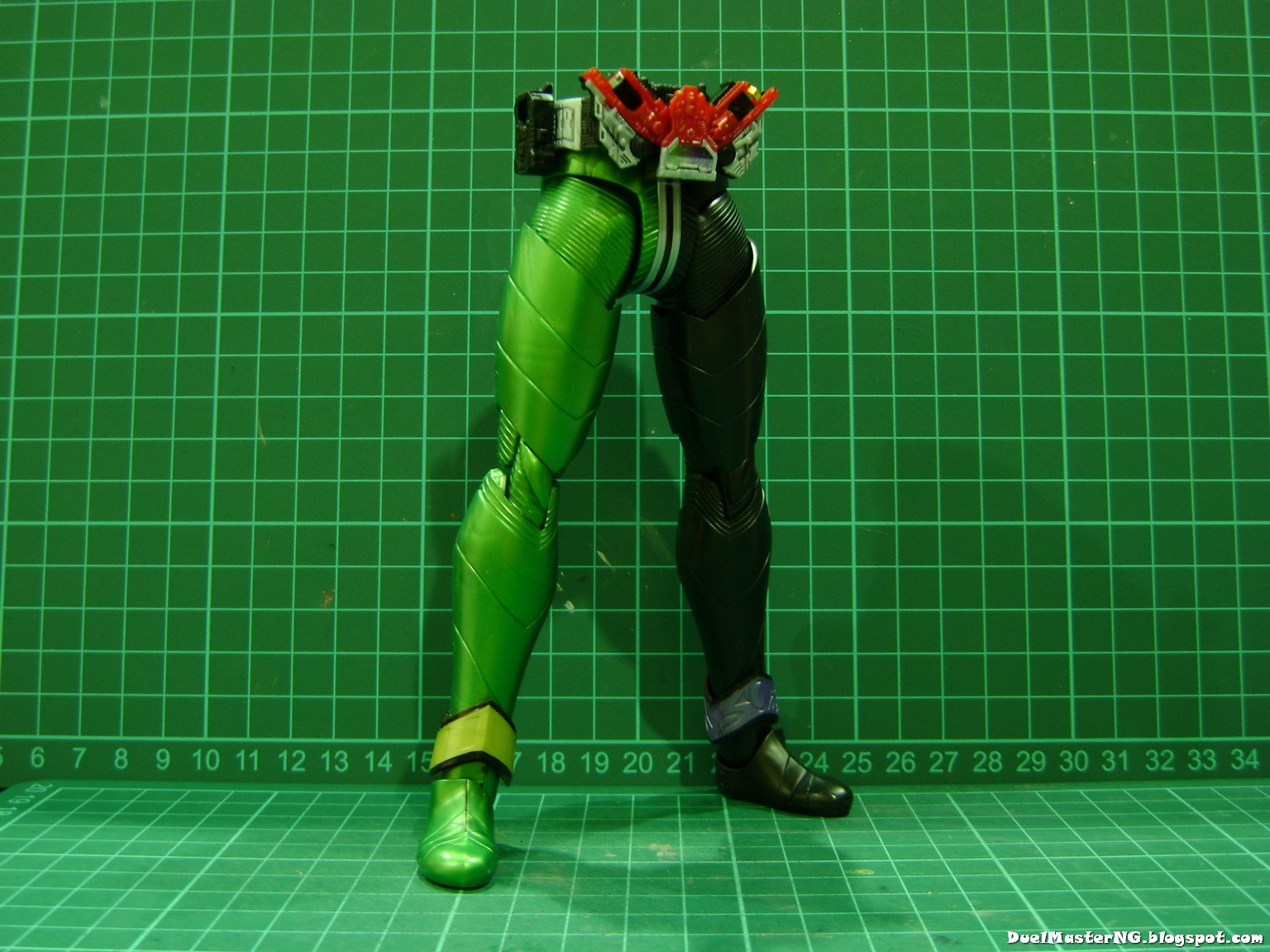 DuelMasterNG Gunpla: MG Figure-Rise - Kamen Rider W Cyclone-Joker (Bandai)