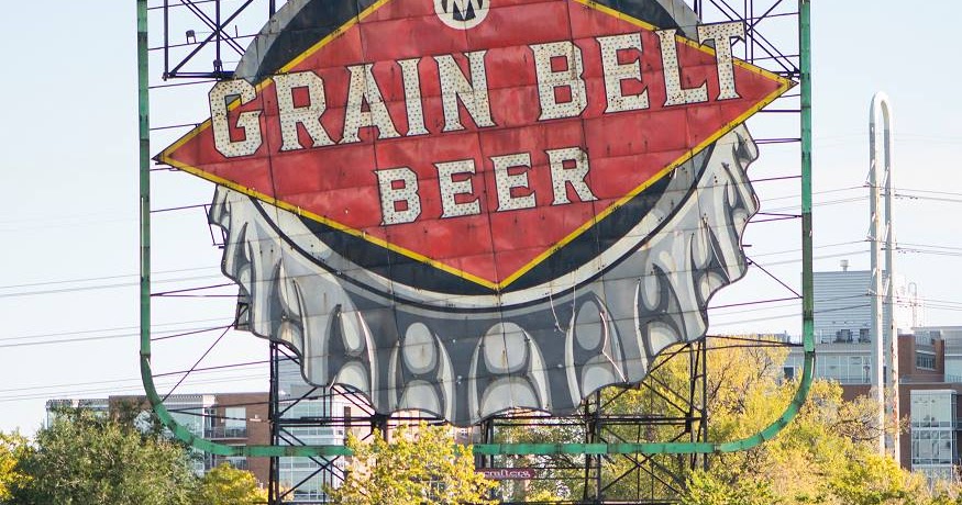 Minneapolis' iconic Grain Belt sign will light up again Dec. 30 - LED news