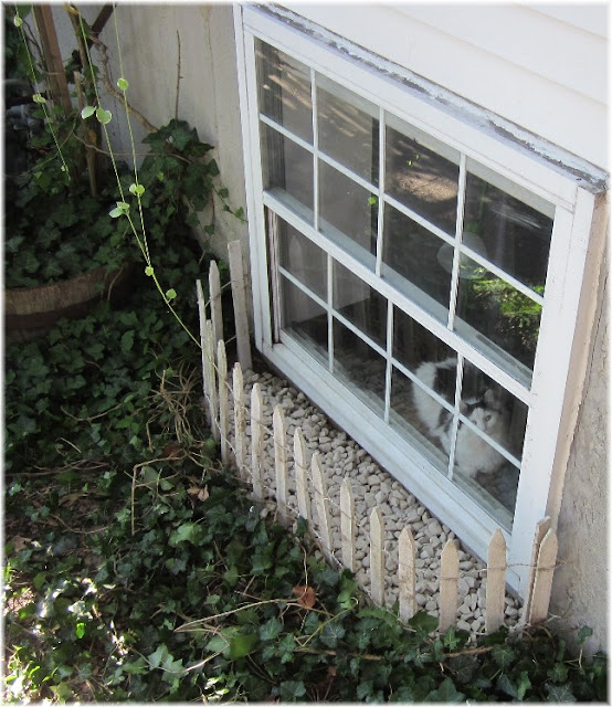 An Enchanted Cottage: Picket Fence Love...