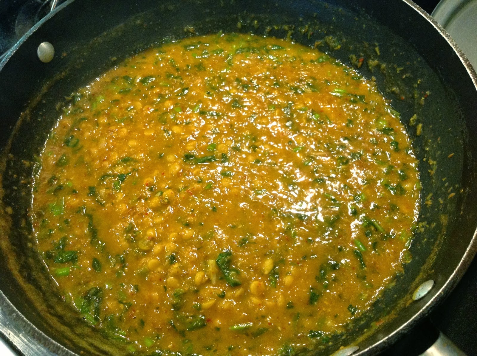 This Muslim Girl Bakes: Quick Garlic Daal