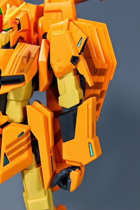 Review: MG 1/100 Zeta Gundam "Gray Wolf's 'Buster' Zeta" by Hobbynotoriko