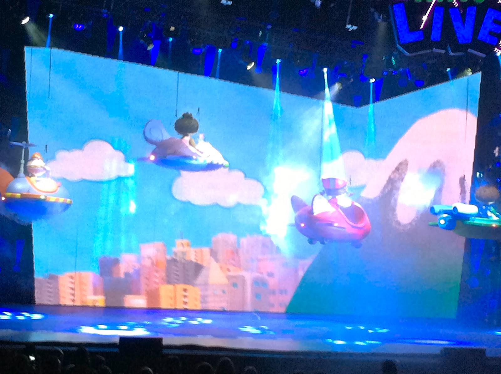 grass stains: The SuperWhy! live show (aka, My date with Jake)