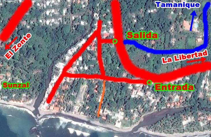 El Tunco: piedras, calor y surf.