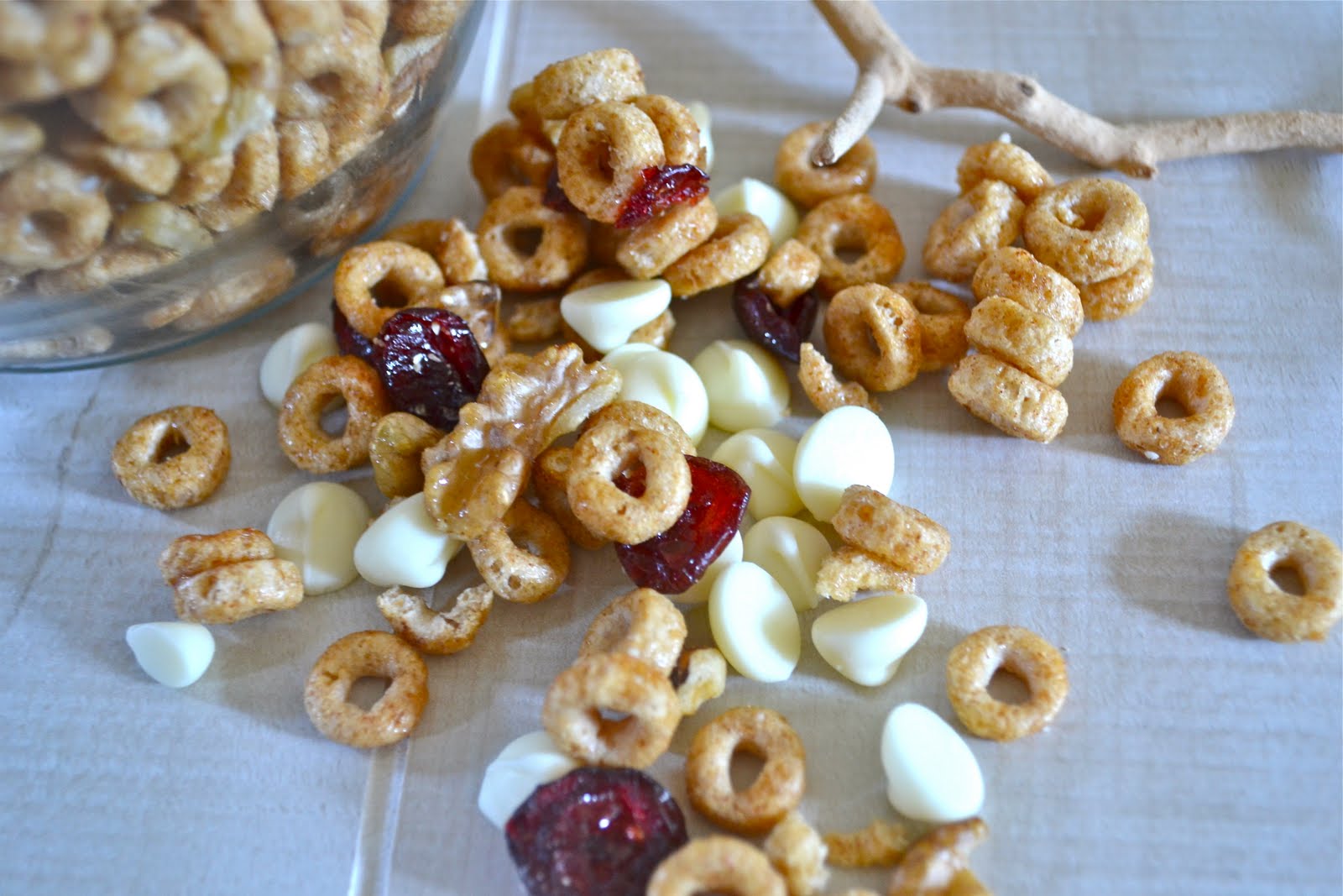 Snack Day With Cheerios - Mother Thyme