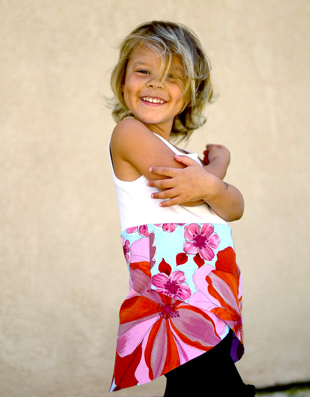 Andrea from Go To Sew shares the tutorial to sew this easy wrap tunic ...