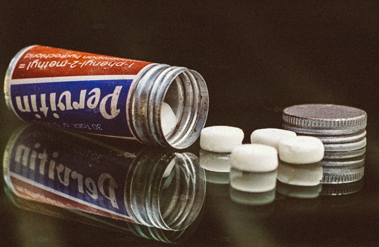 Breve historia de las drogas en la milicia.