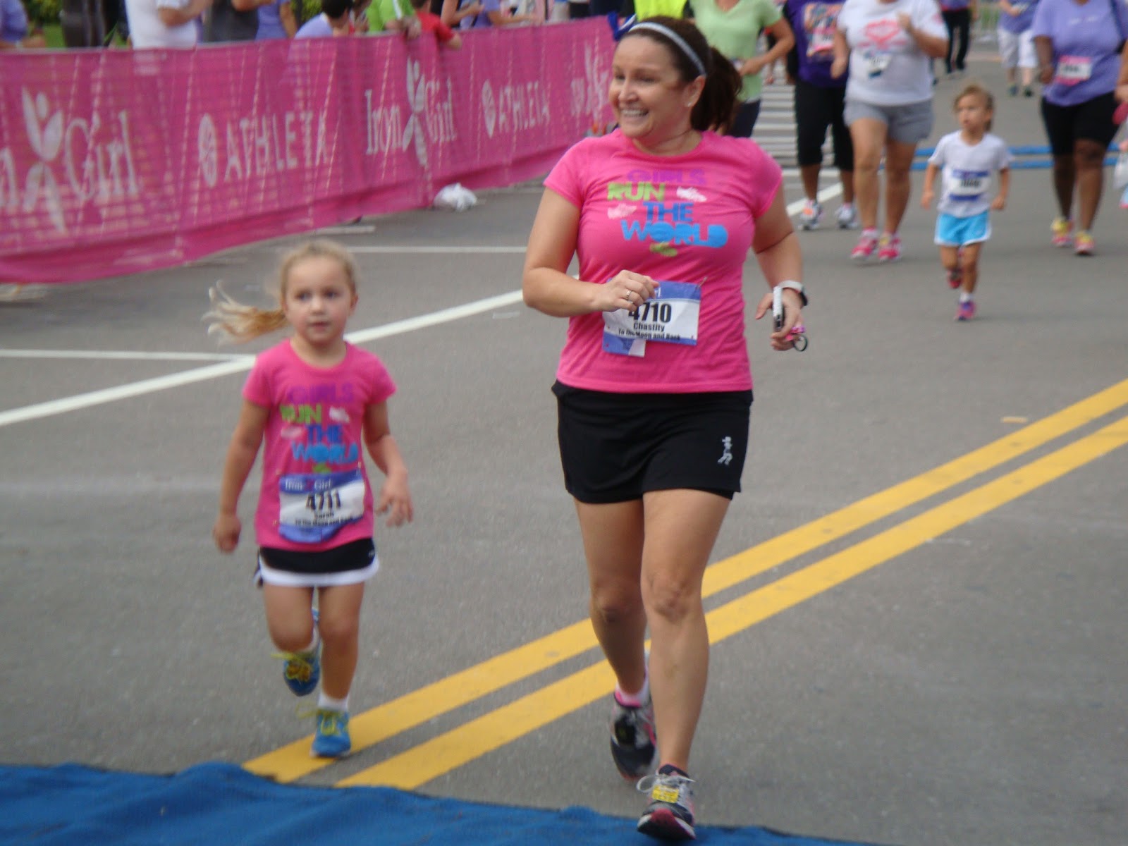 Life, Love, and Running: Team To The Moon and Back