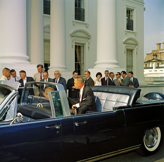 DVP's JFK ARCHIVES: PRESIDENT KENNEDY'S BRAND-NEW 1961 LINCOLN ...