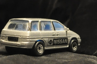 The Automotive Way: Colin's Toybox : Matchbox Nissan Prairie