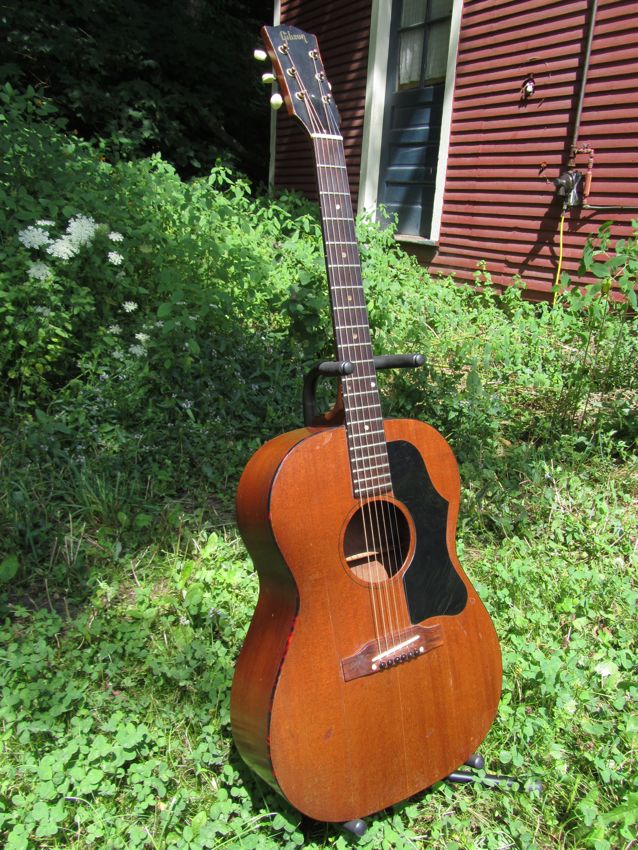 c.1964 Gibson LG-0 Guitar