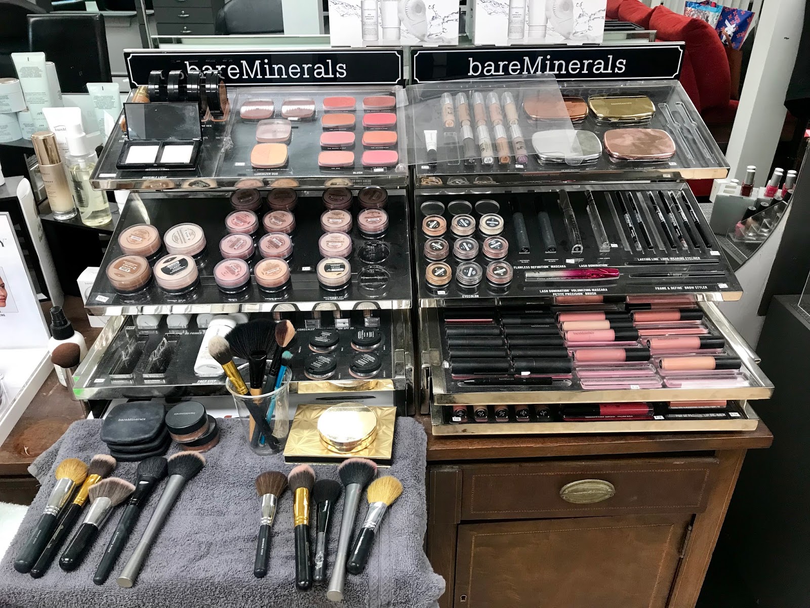 This and That Blog: Make Up Party
