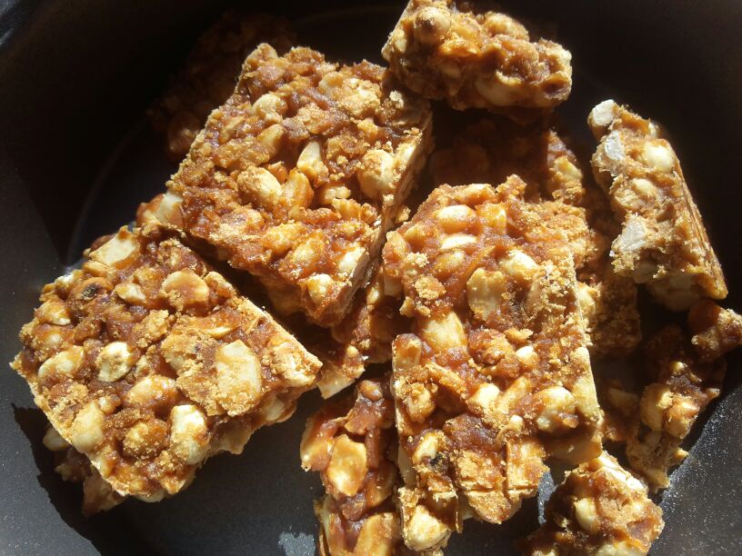 കഞ്ഞീം കറീം ....: Kappalandi Mittayi / Peanut Candy Kerala Recipe