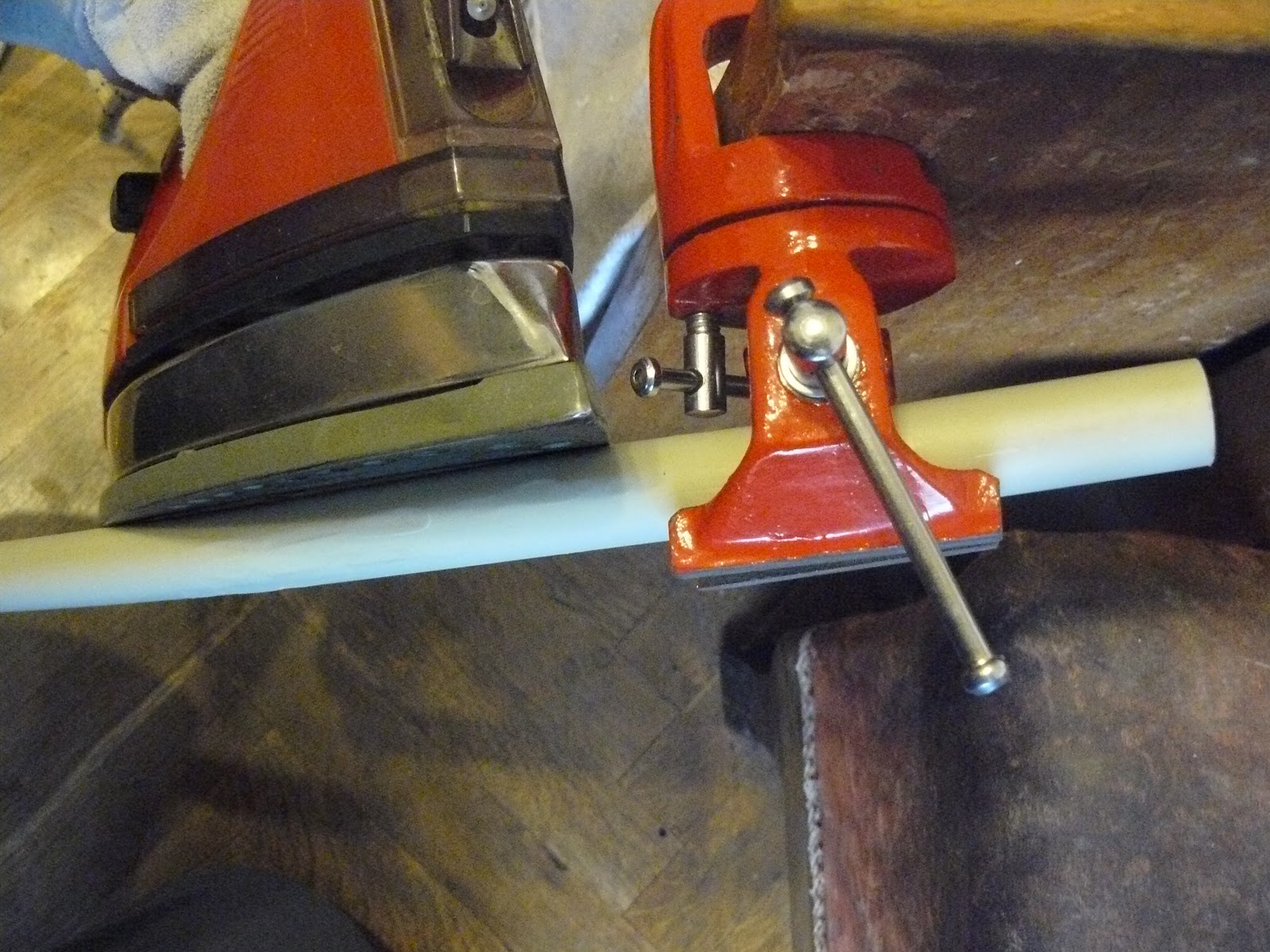 Buskador's LARP: How to make a curved larp boffer sword.