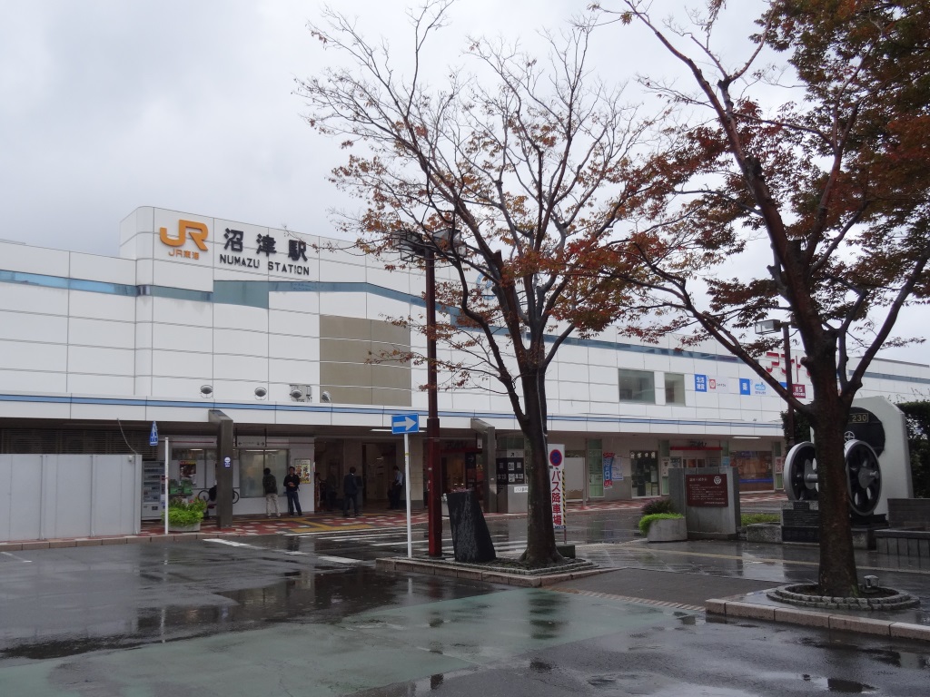 MikeHattsu Anime Journeys: Love Live Sunshine - Numazu Station South