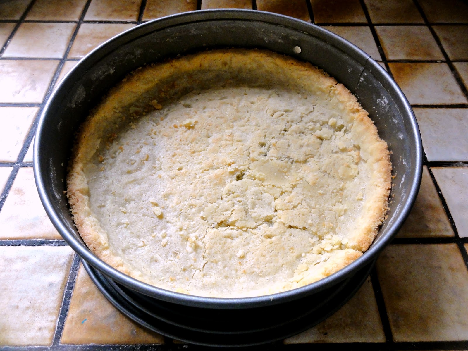 The Procrastobaker: Hidden Berry Cream Cheese Torte