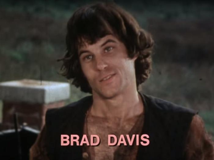 ROOTS- Raíces (1977)