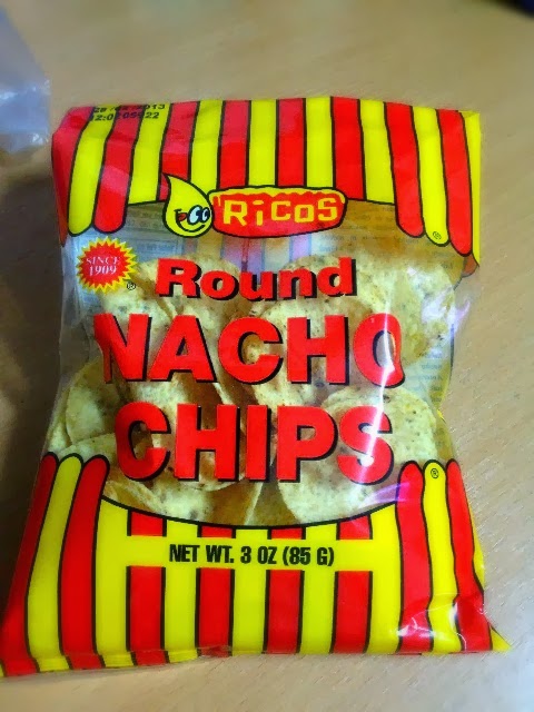 味之素: Ricos Round nacho chips & Cheese Sauce