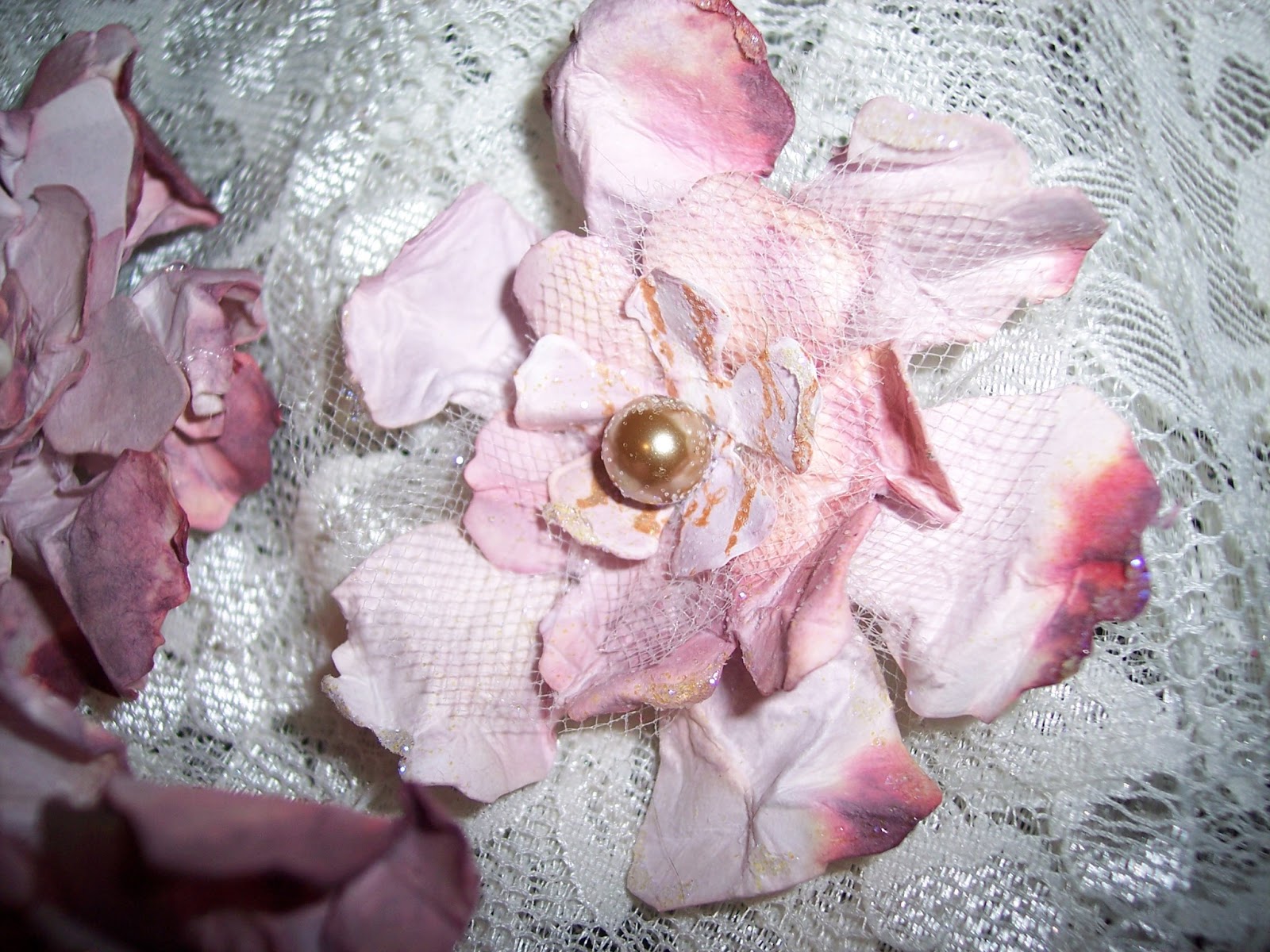 Put the Glue Down: TUTORIAL : Starch Flowers using Tim Holtz Tattered ...