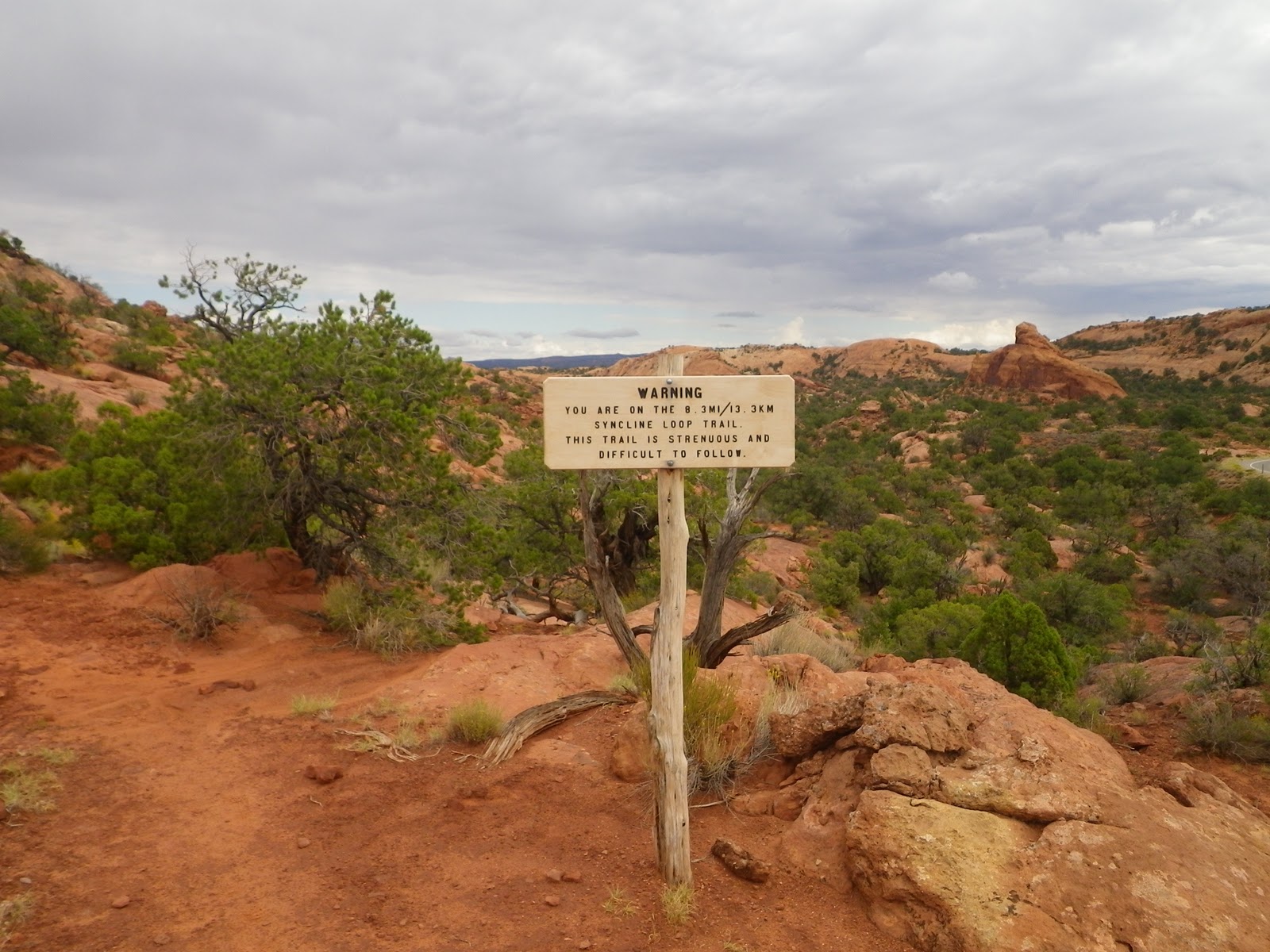 double d mountain runner: Canyonlands National Park & the Syncline Loop
