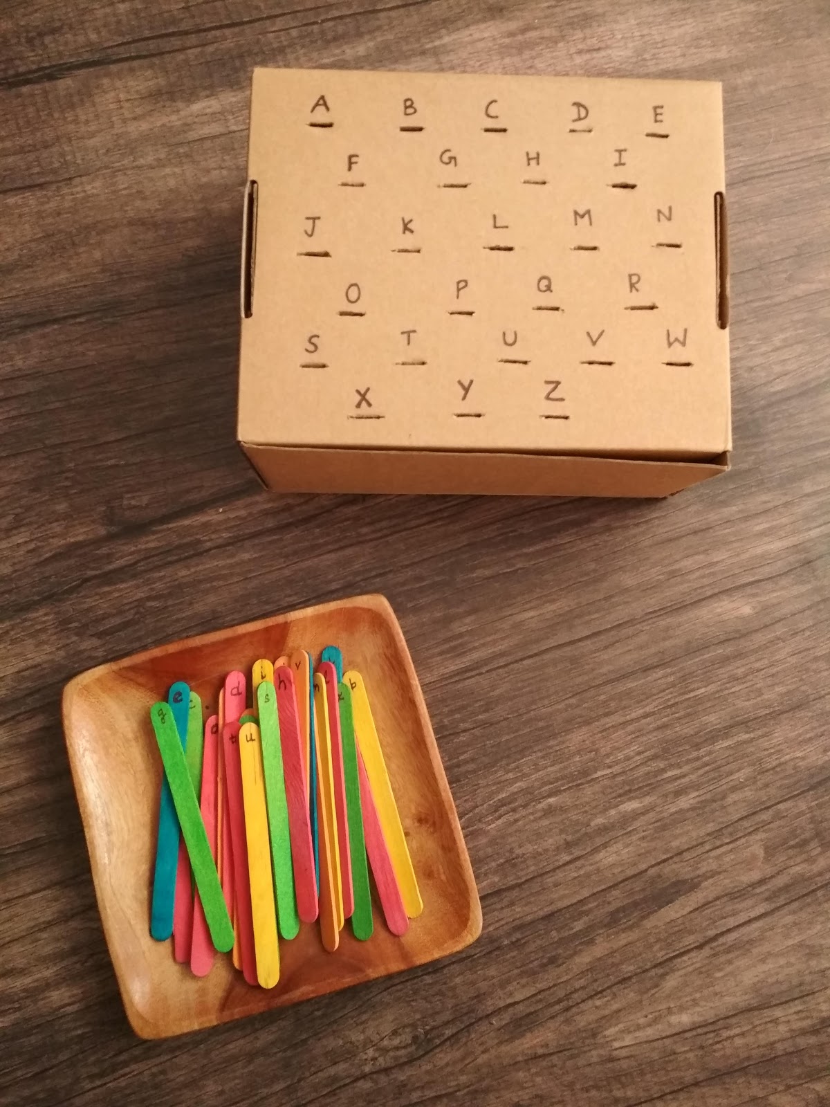 Sonshine Mumma: Popsicle Sticks - Upper and Lower Case Letters Match