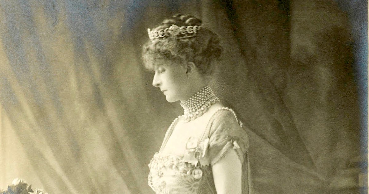 Royalty & Pomp: THE MARCHIONESS