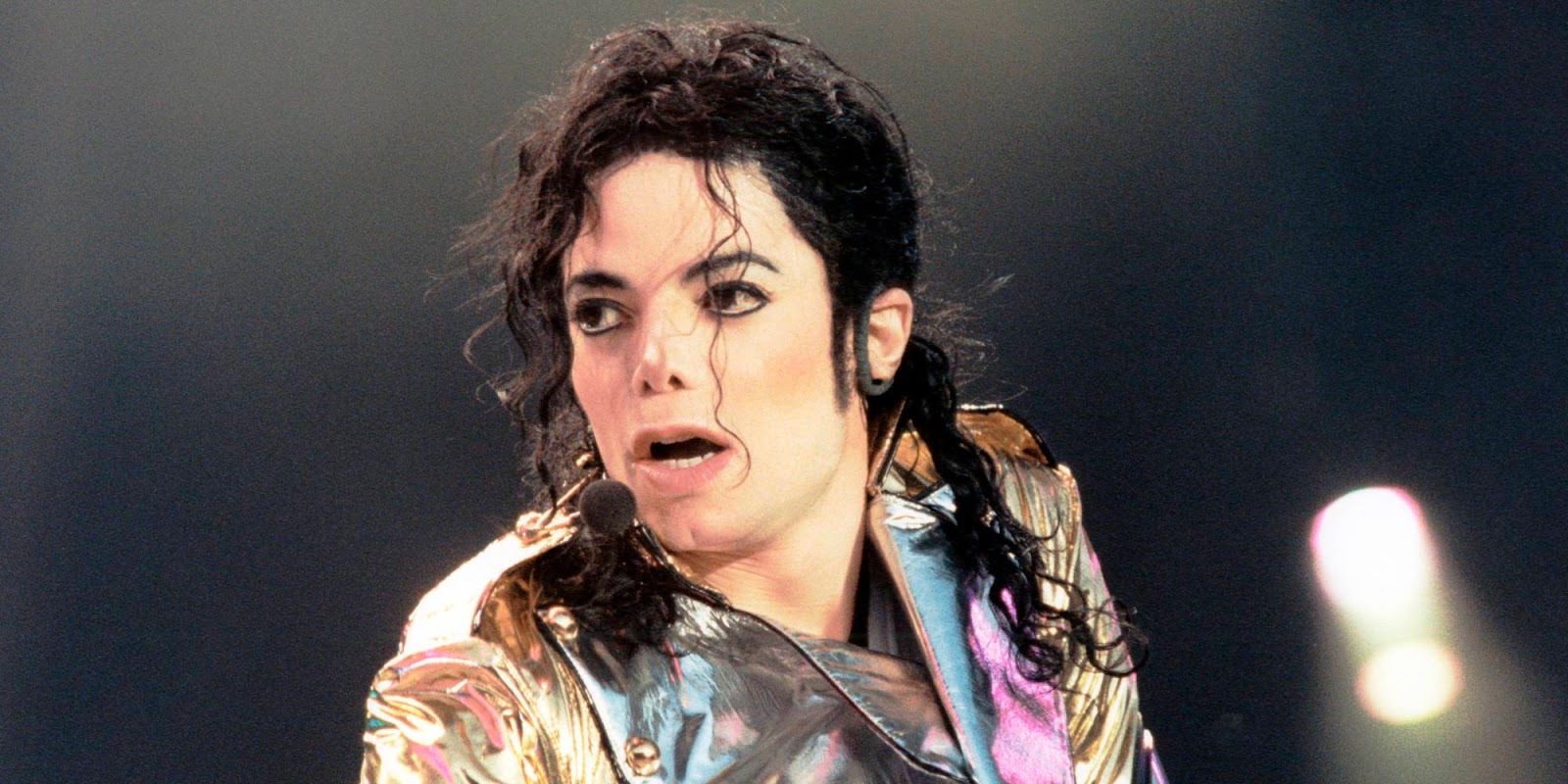 Breaking News - Michael Jackson ALIVE? Frenzy Over King of Pop’s ...