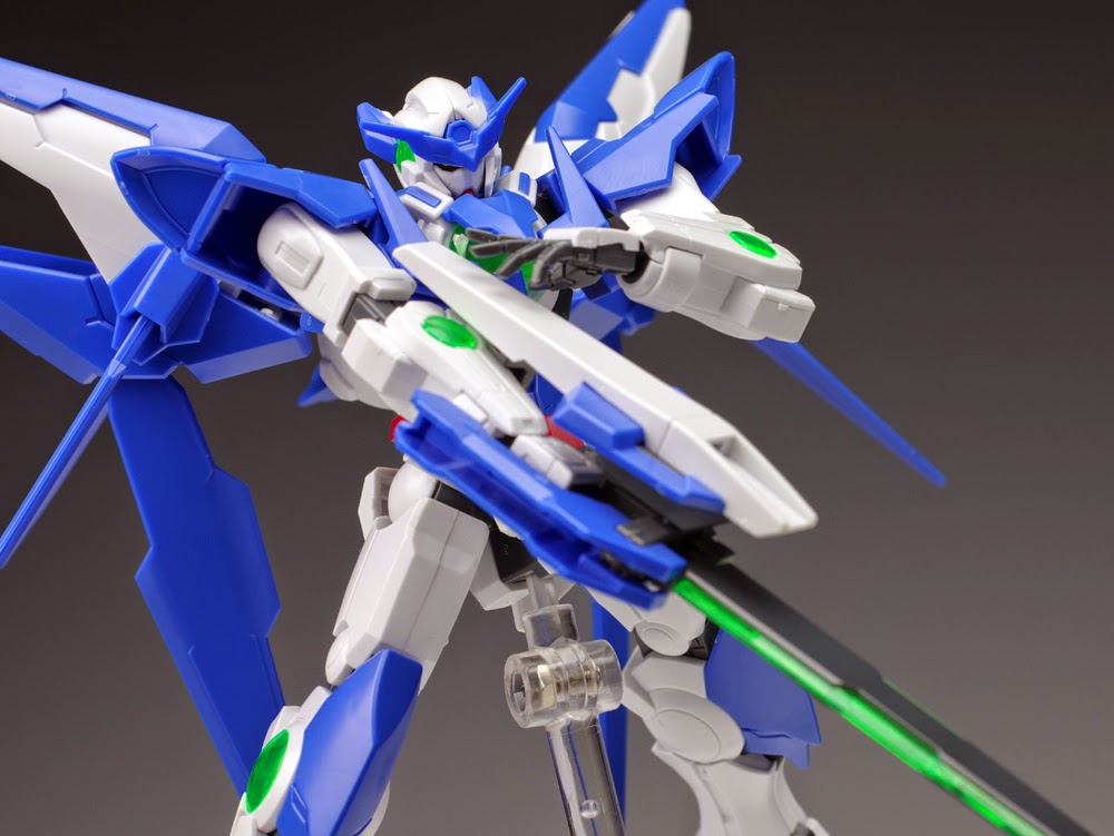 GUNDAM GUY: HGBF 1/144 Gundam Exia Amazing - Review by Schizophonic9