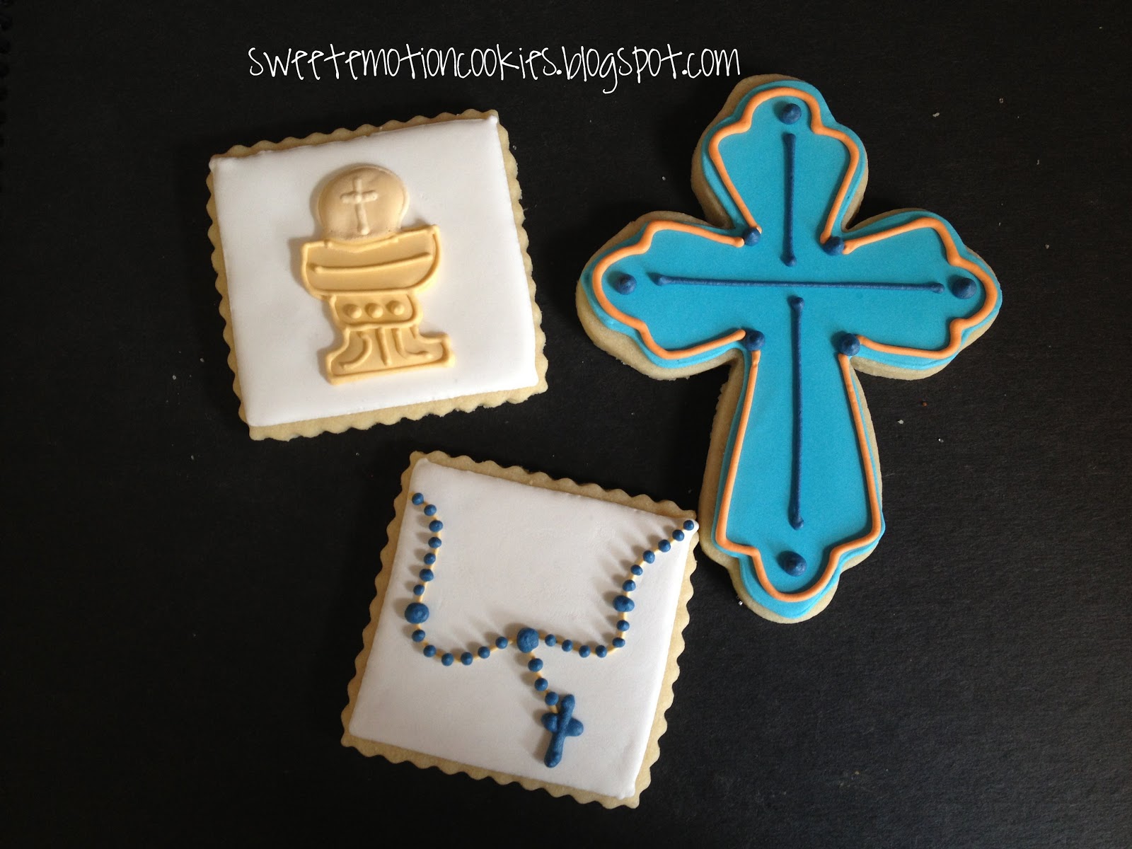 Sweet Emotion: First Communion Cookies {Rosary, Eucharist, Cross Cookies}