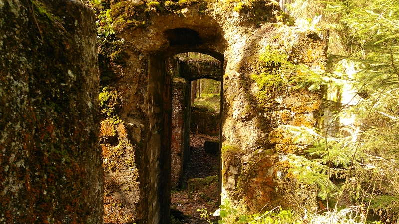 Ostra Góra na piaskowym szlaku