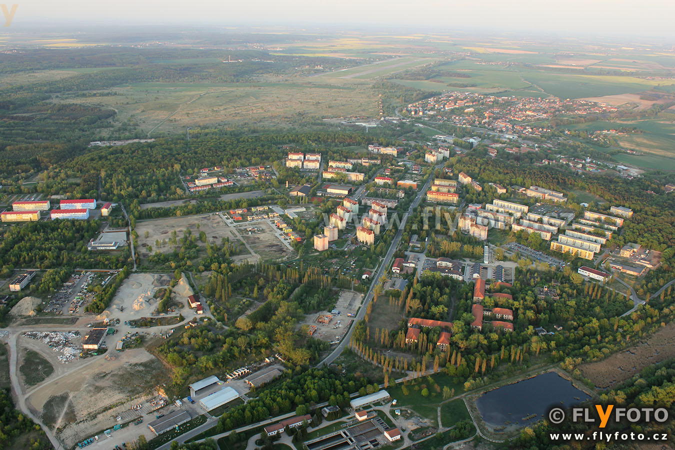 FLyFOTO letecká fotografie a video: Milovice