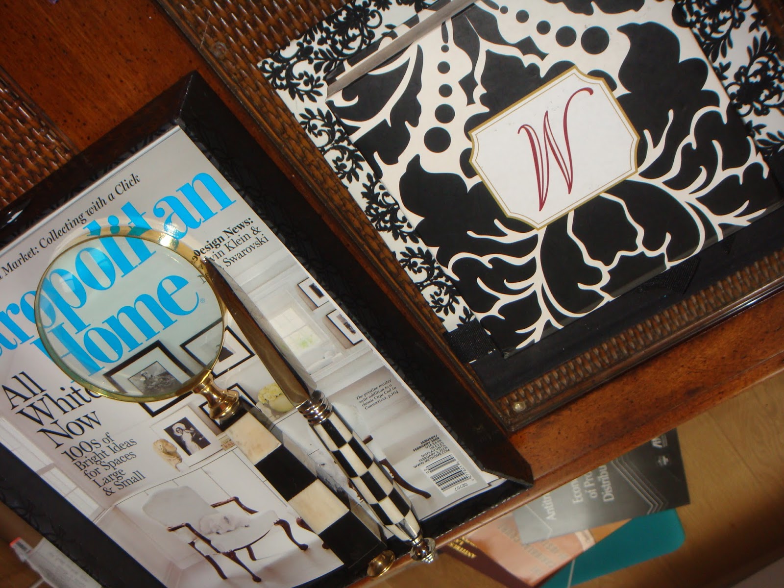 PrettyOldStuff: Metropolitan Home Magazine