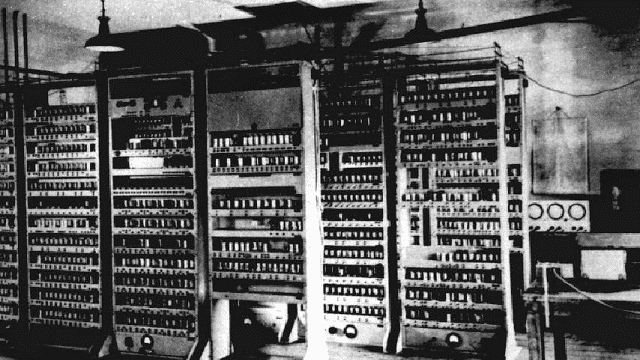 Sejarah Perkembangan Komputer dari Masa ke Masa - TeknoSee