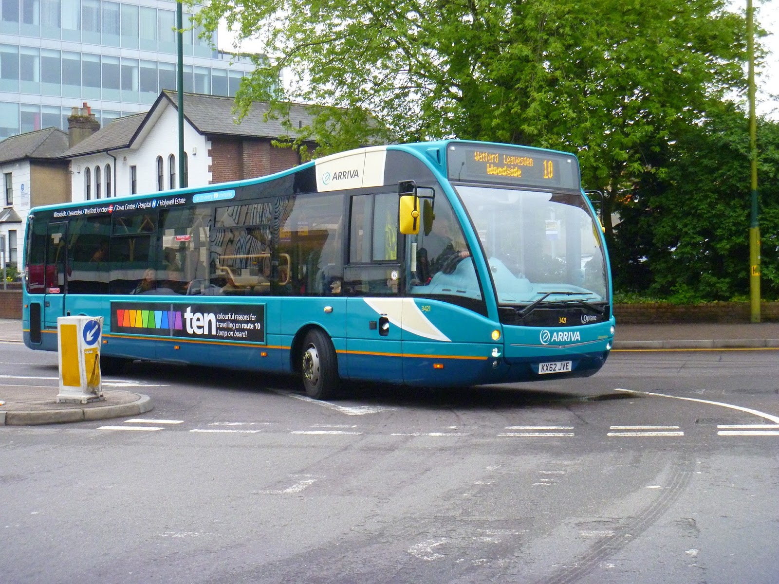 London Connected: Arriva the Shires: New Optare Versas for Route 10