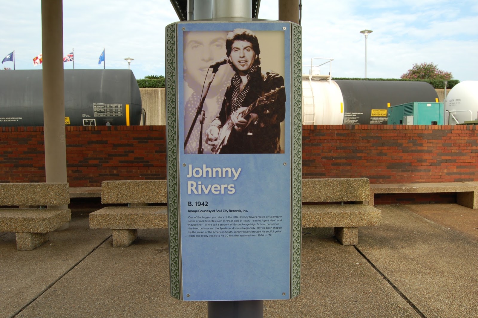 MOrmenese - Johnny Rivers
