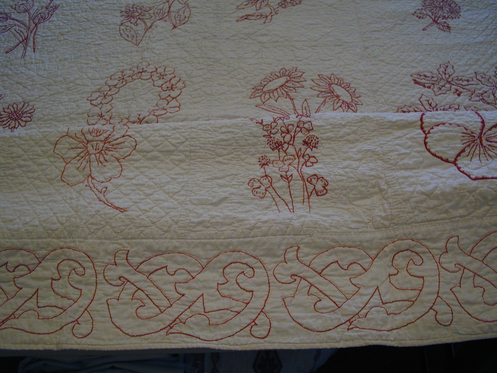 Moonbear Longarm Quilting: Antique Redwork Quilt