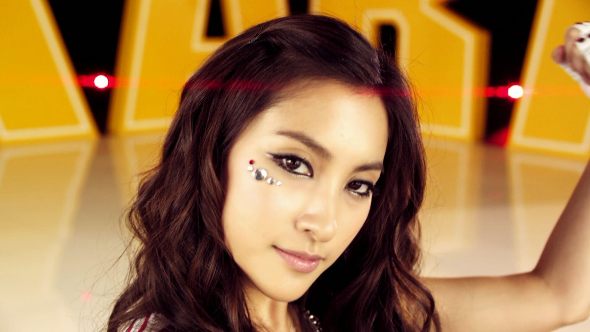 Best of K-Pop: Kara - Mister | I say myeolchi // k-pop in greek