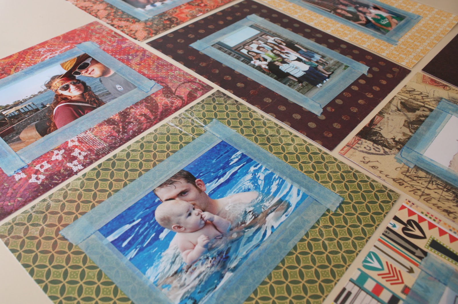 homevestures: Scrapbook Paper Frames