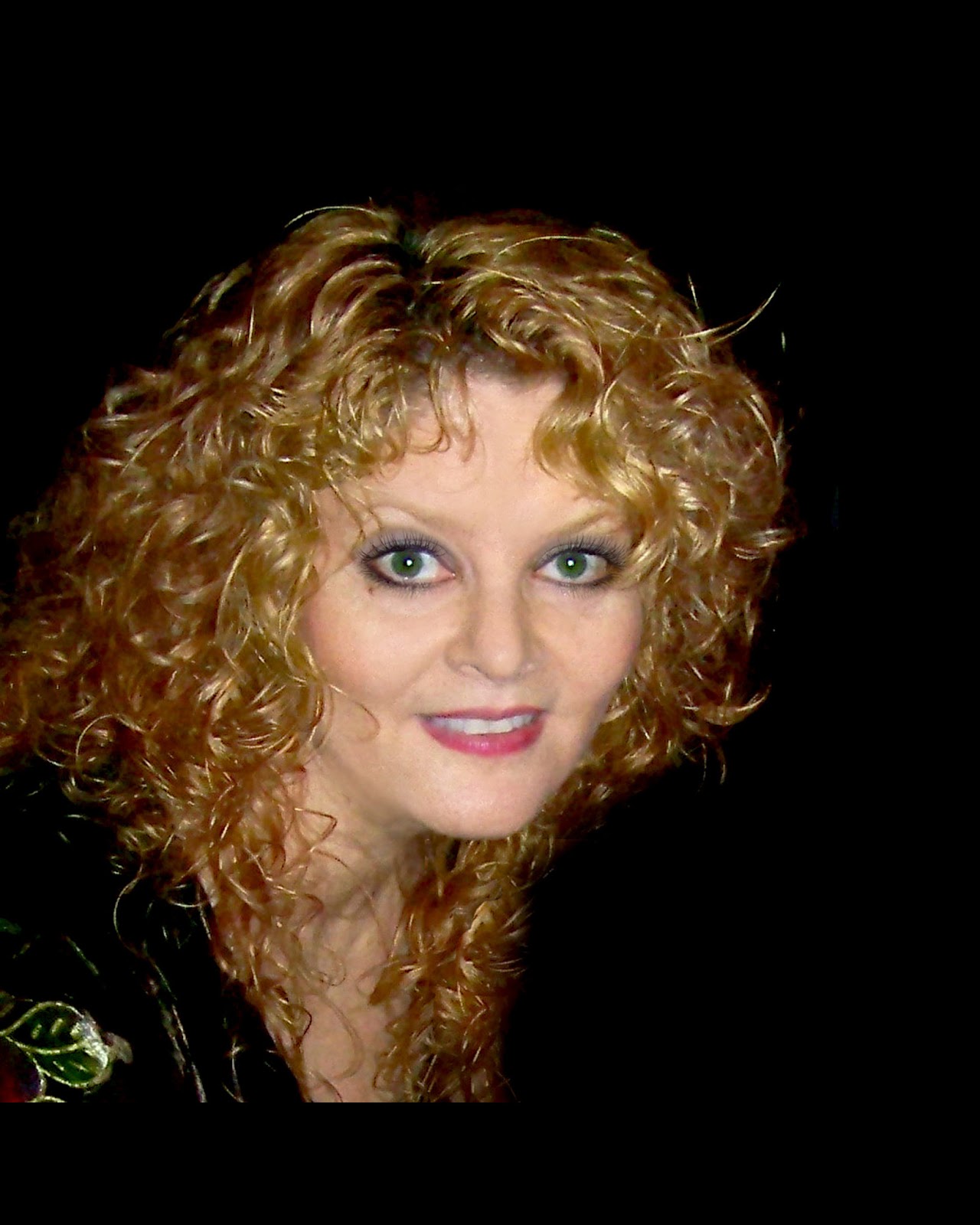 Billevesées: Interview: Sarah Rice on Her Glamorous Nights