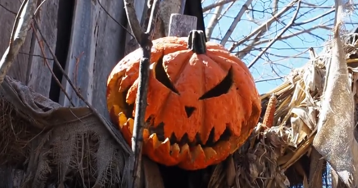 PUMPKINROT.COM: The Blog: Haunted Overload: 2016 Build Video