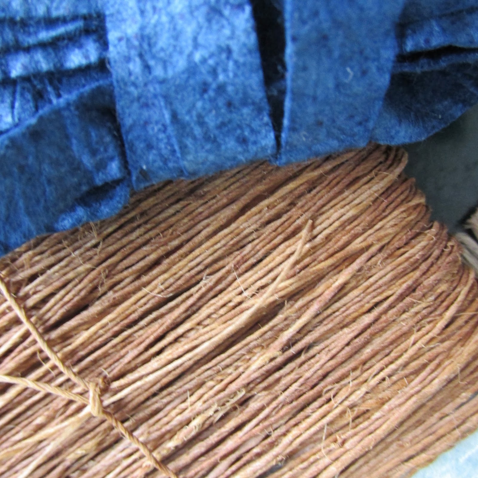 Wake Robin : fiber/summer