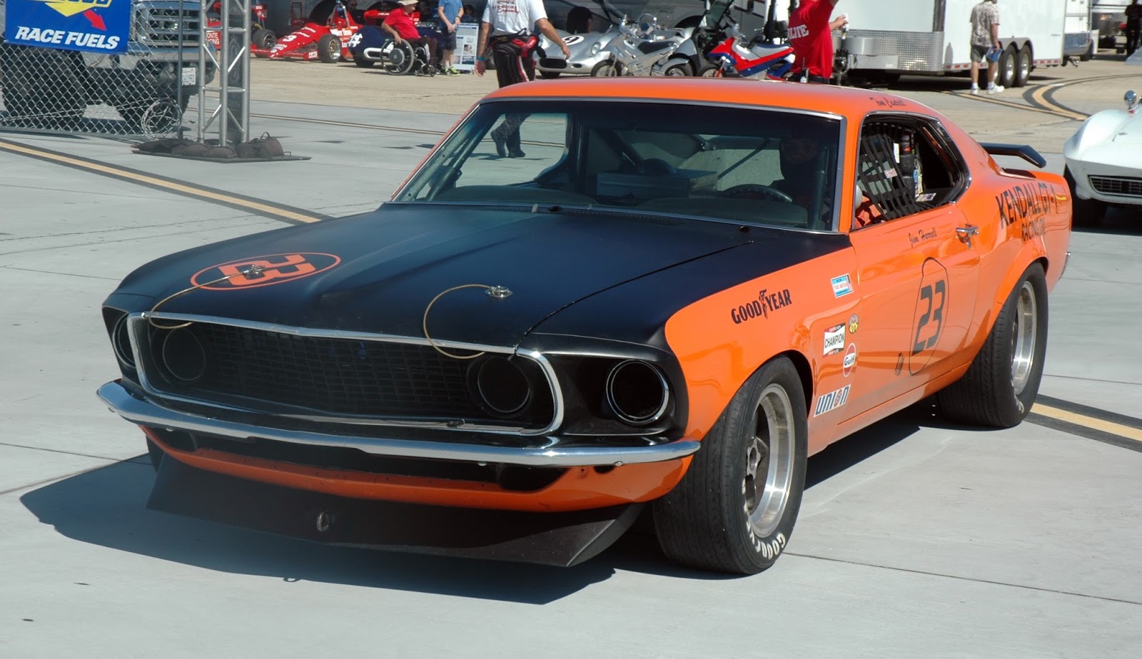 POPPA WHEELIE: '69 Boss 302