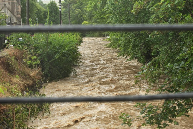 Jim's Loire: Kingussie: more photos of the flooding