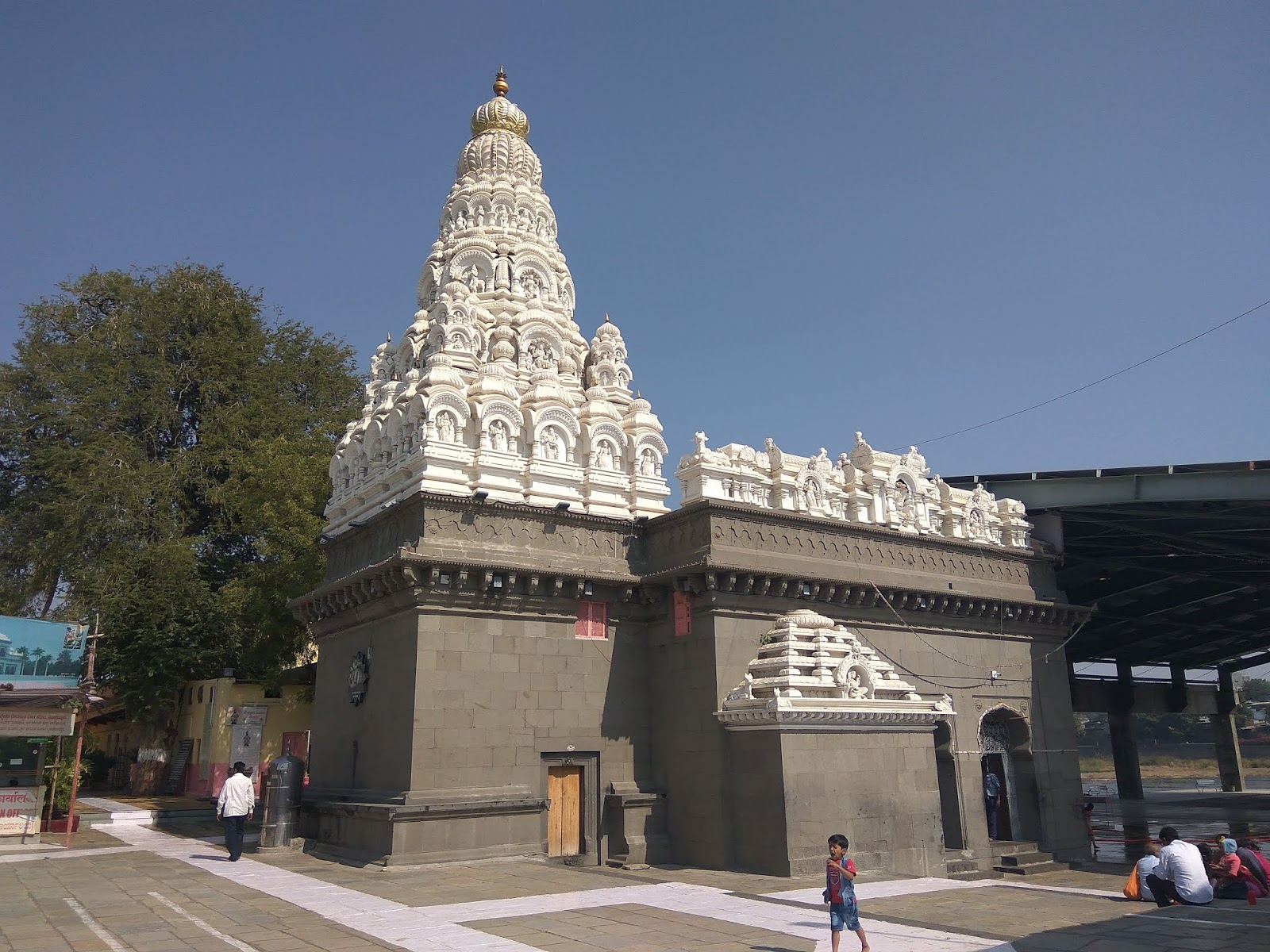 Pune to Siddhatek - Akkalkot - Pandharpur - Solapur - Bhigwan Trip