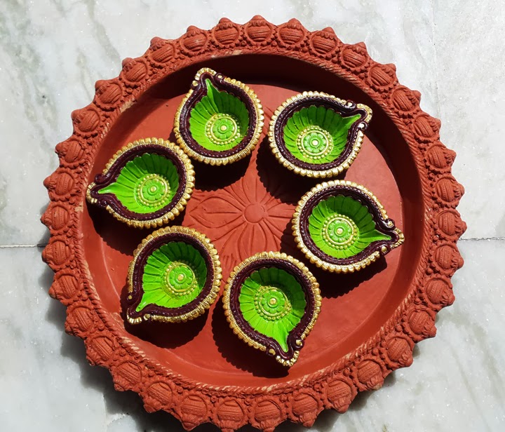 Rangini: Ornate Hand-painted Diyas this Diwali!