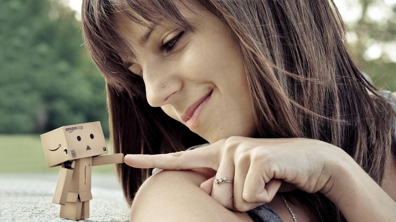 Danbo and Girl - Mystery Wallpaper