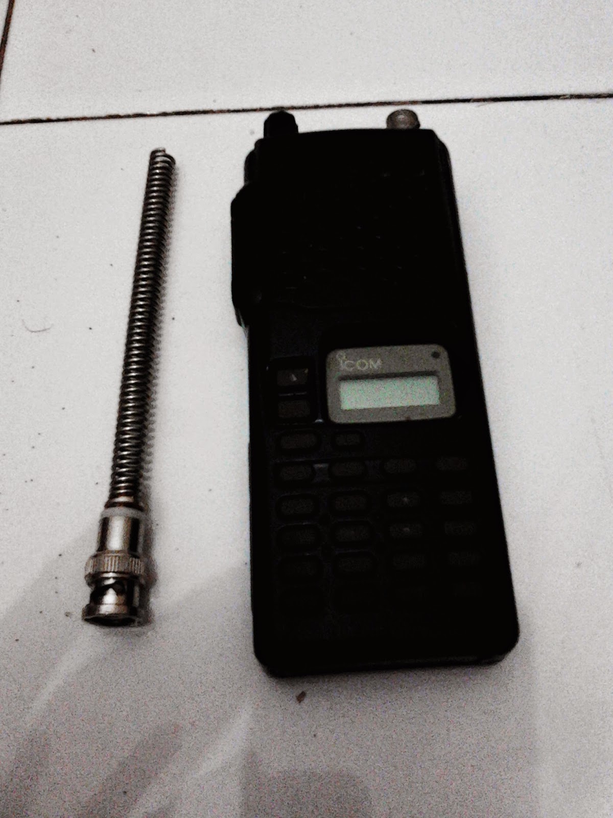 Radio Barang Bekas : ICOM IC-T2H