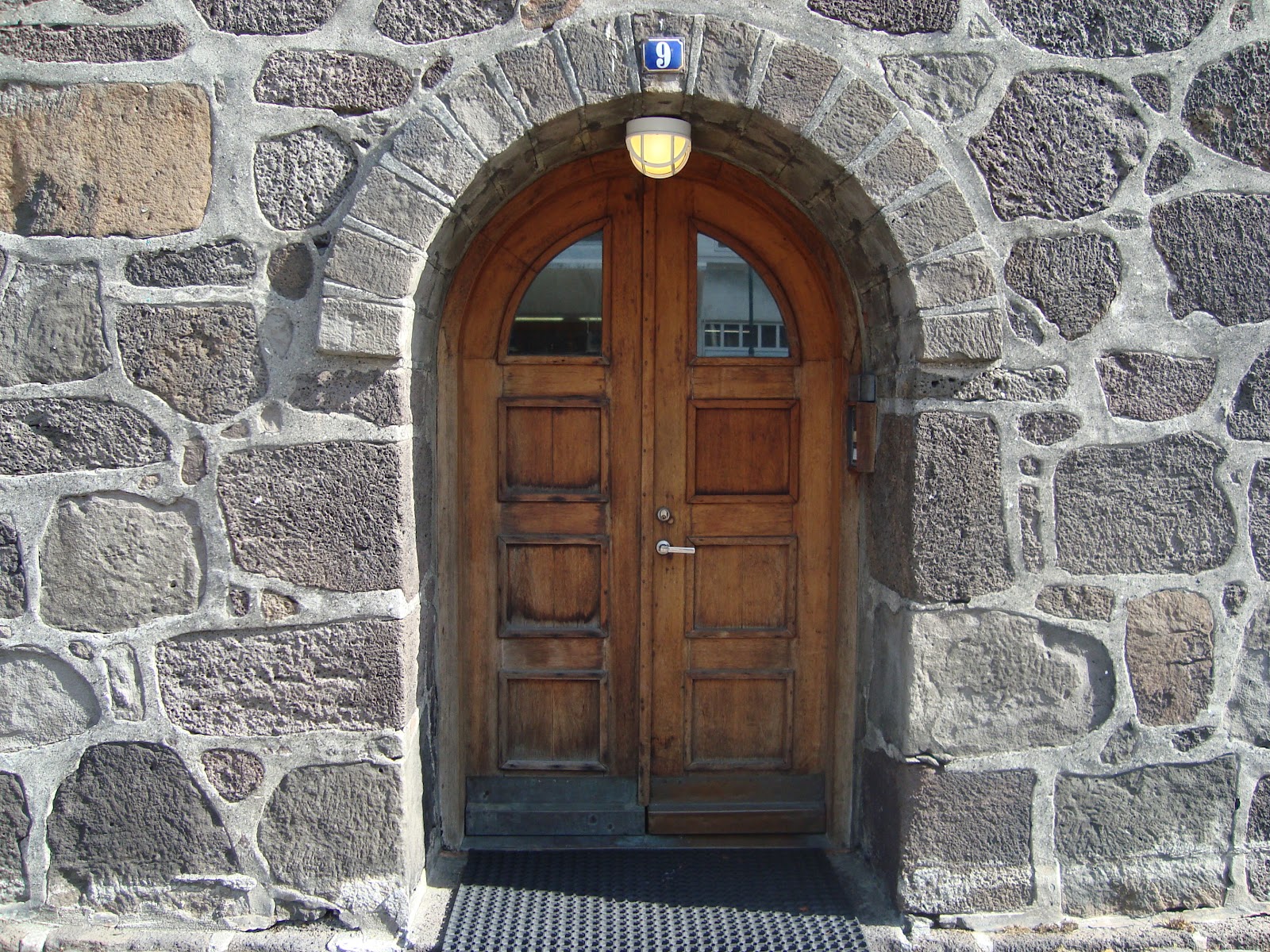 Julie Bazinet's Blog - My journey to Reykjavik, Iceland